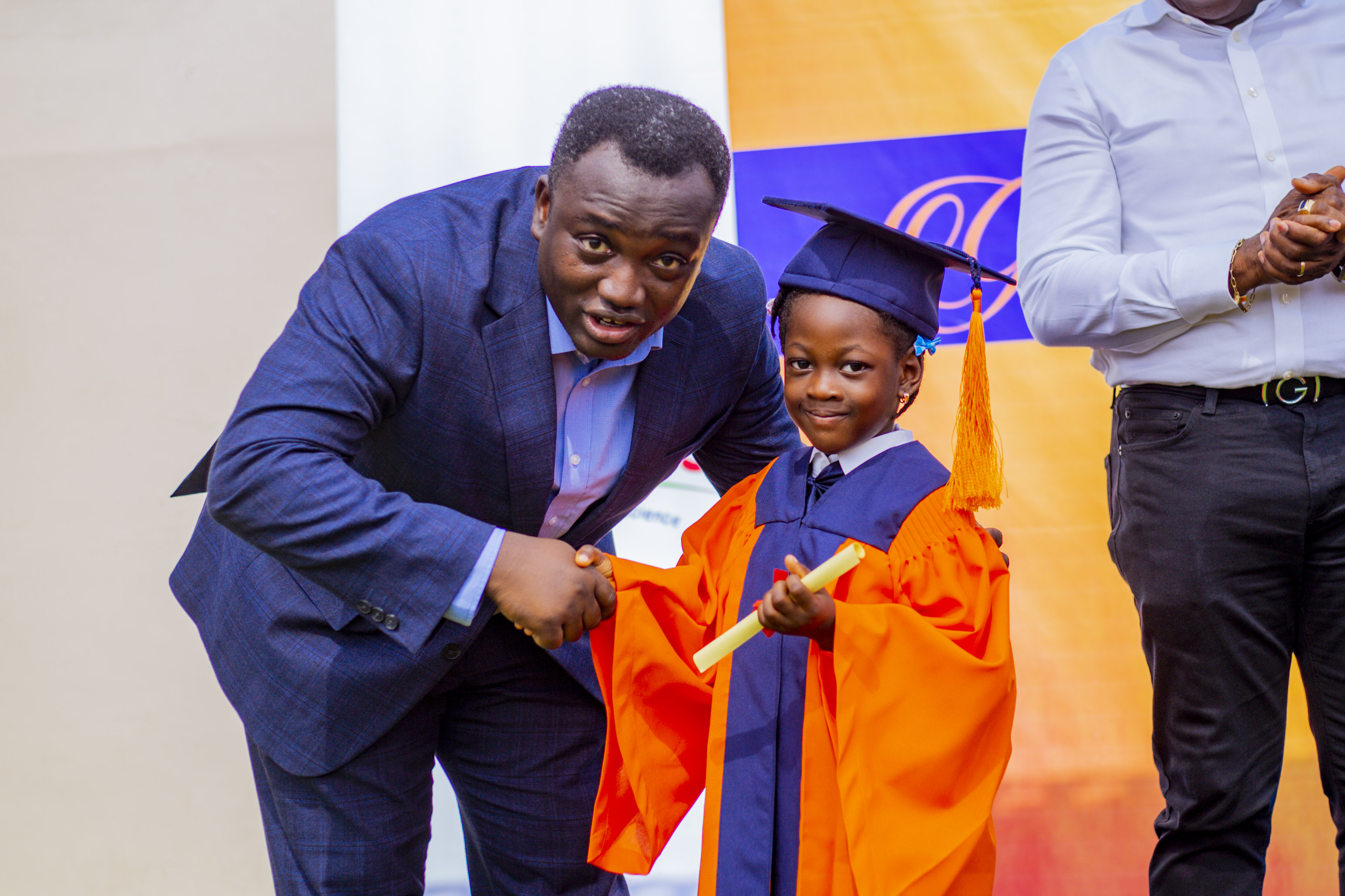 Care R Us International School